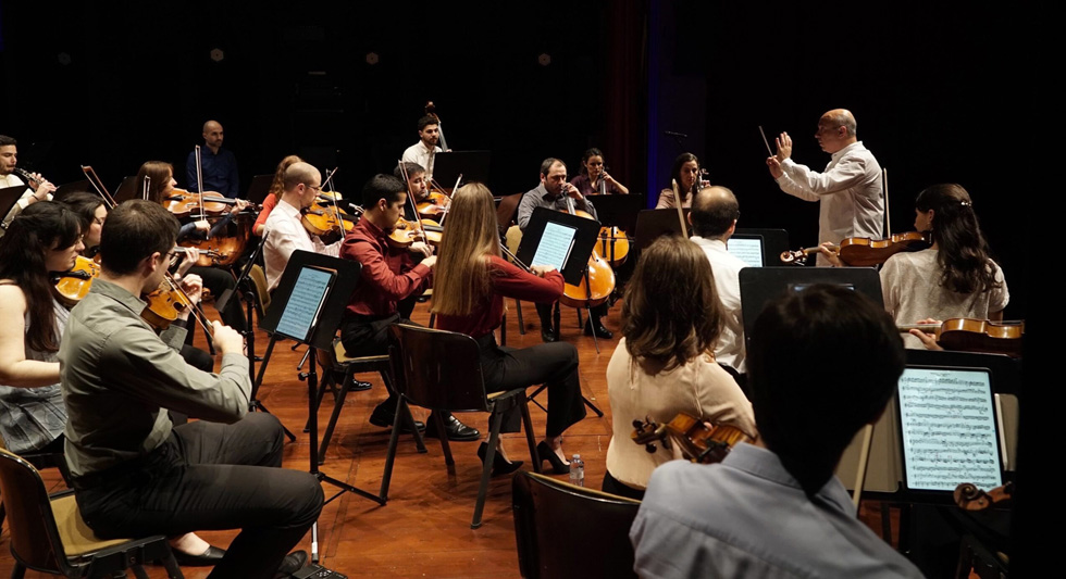Concerto Comemorativo do Mês da Música, pela Orquestra de Almada | CM ...